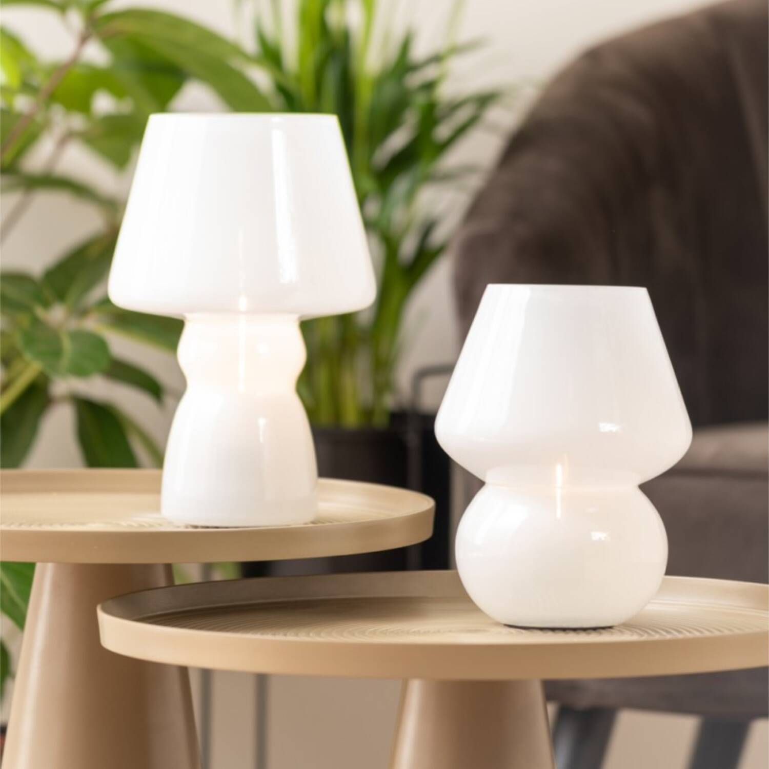 Leitmotiv LED Tischlampe Glas weiß Classic